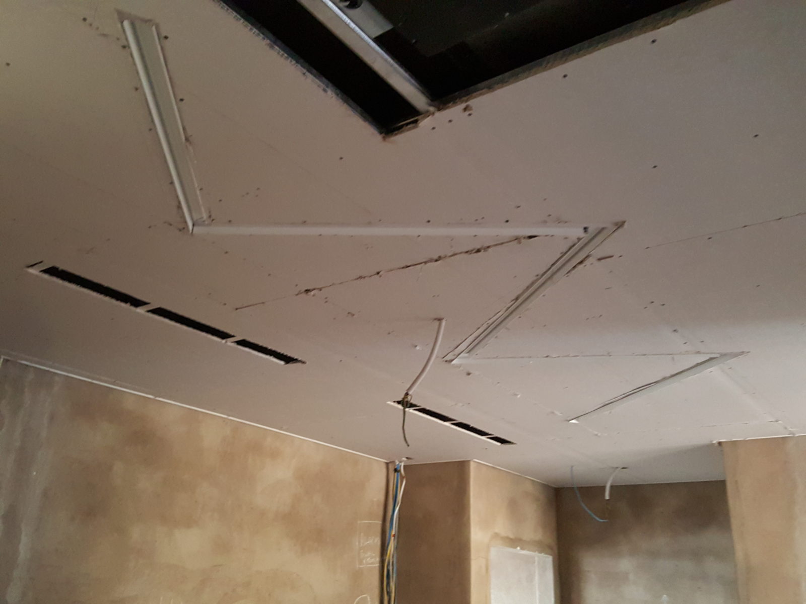 Strip lighting design to suspended ceiling – Ceilings and Partitions Durban